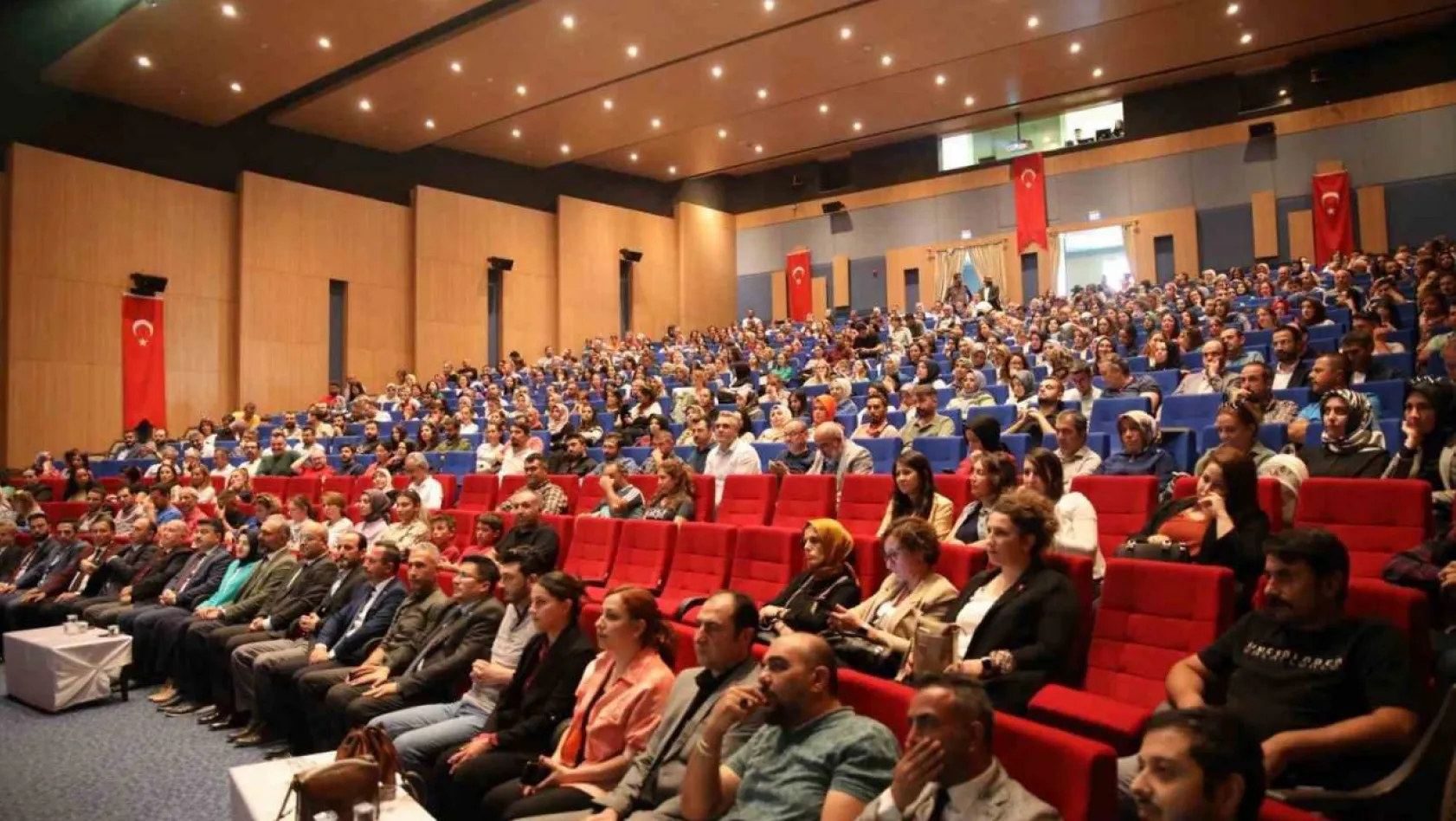 Akyurt'ta 1. Öğretmen Buluşması